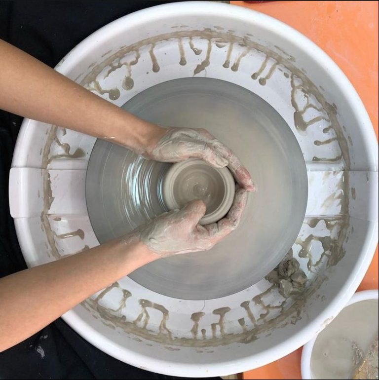 Construction Techniques Guide for Beginners in Ceramic Art